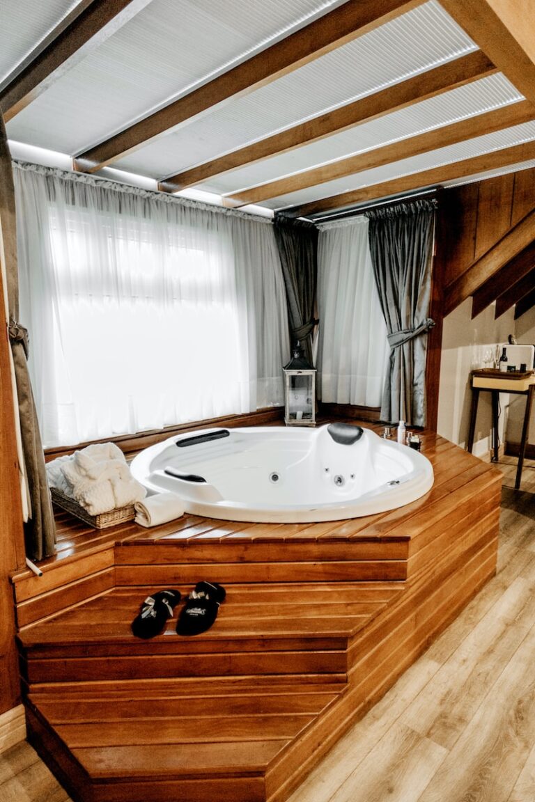 Location Avec Jacuzzi Privatif